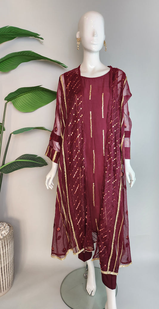 LUXURY PRET – Signature Studio - Pakistani Designer Boutique in Dubai ...